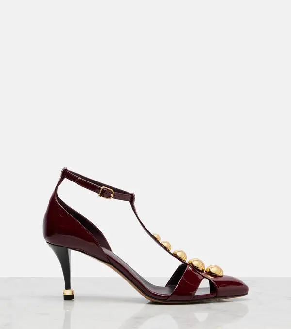 Chloé Cleia 70 Studded Patent Leather Pumps - Burgundy
