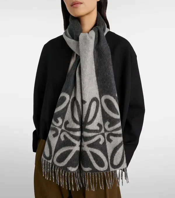 Loewe Anagram Wool And Cashmere Scarf - Grey