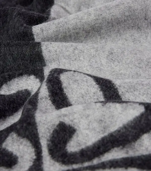 Loewe Anagram Wool And Cashmere Scarf - Grey