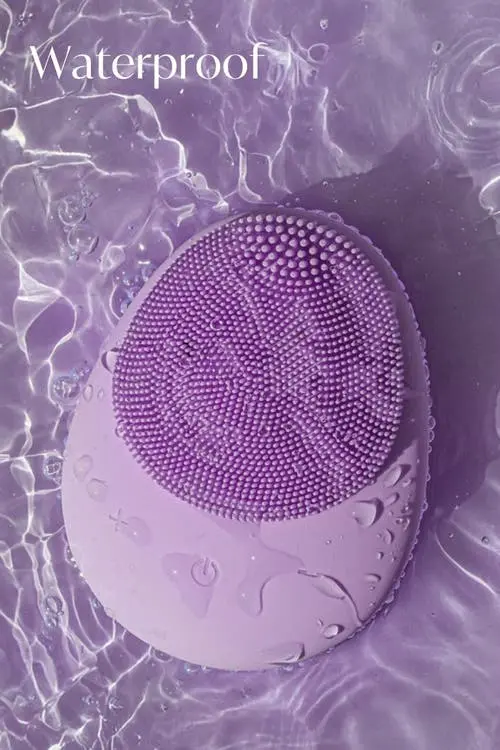 FANCII Isla Facial Cleansing Brush
