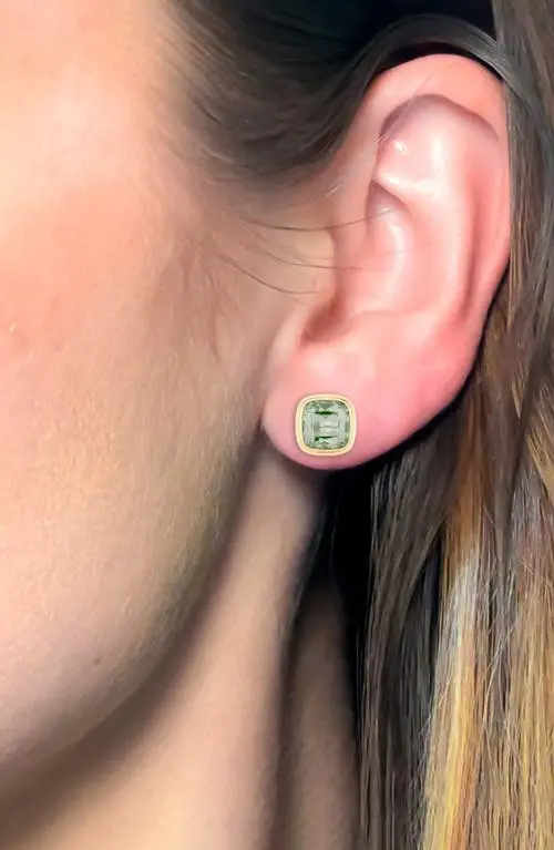 Goshwara Manhattan Cushion Cut Stud Earrings - Translucent Green