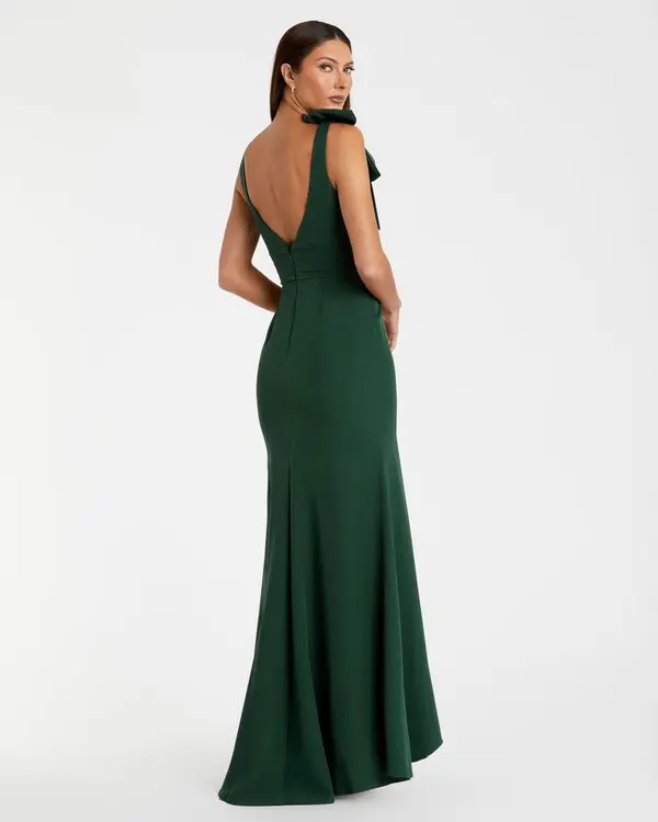 Mac Duggal Sleeveless V-neck Mermaid Gown With Bow Detail - Green