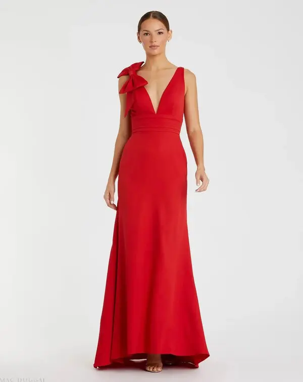 Mac Duggal Sleeveless V-neck Bow Detail Gown - Red