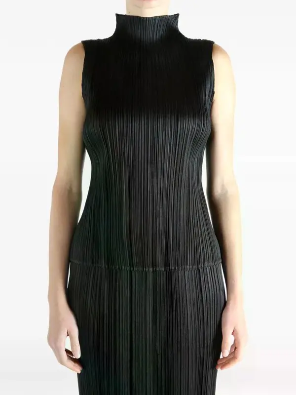 Issey Miyake Pleated High-neck Top - Black