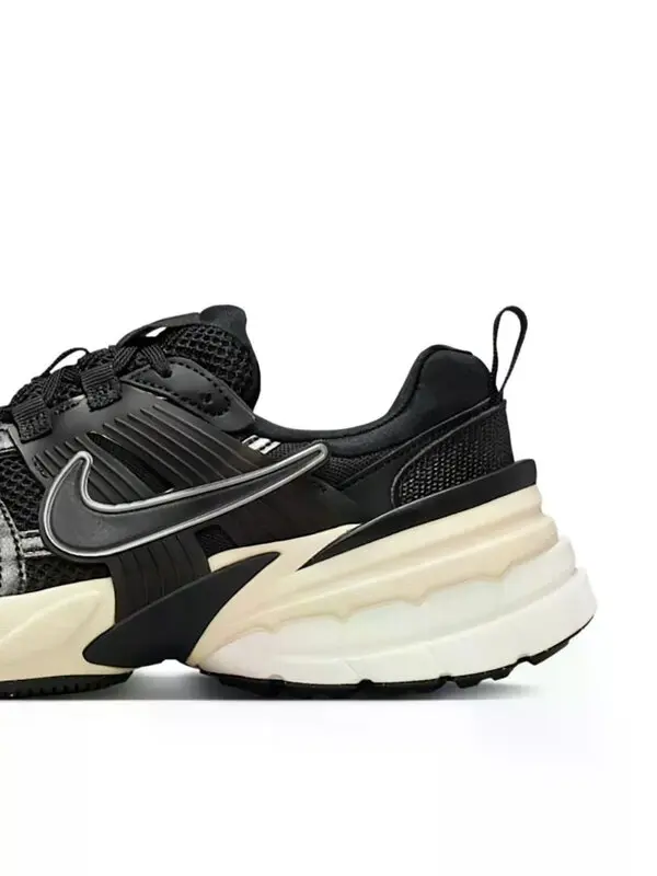 Nike V2k Run Sneakers - Black