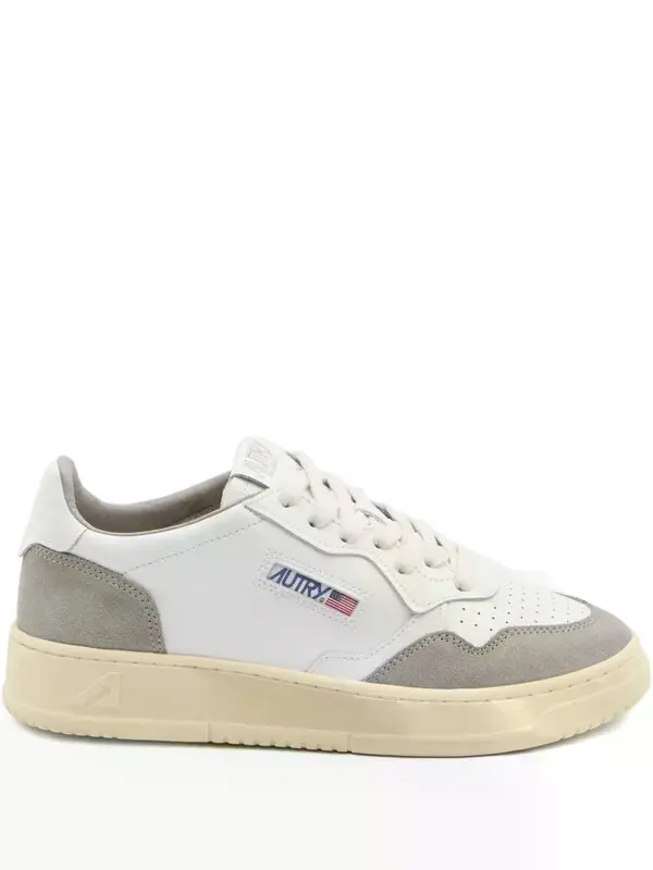 AUTRY Medalist Low-top Sneakers With Suede Inserts