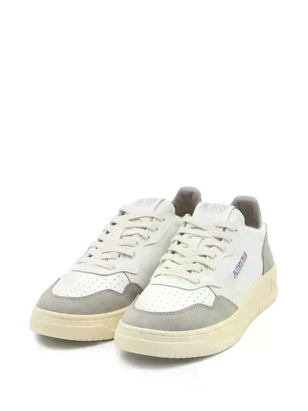 AUTRY Medalist Low-top Sneakers With Suede Inserts