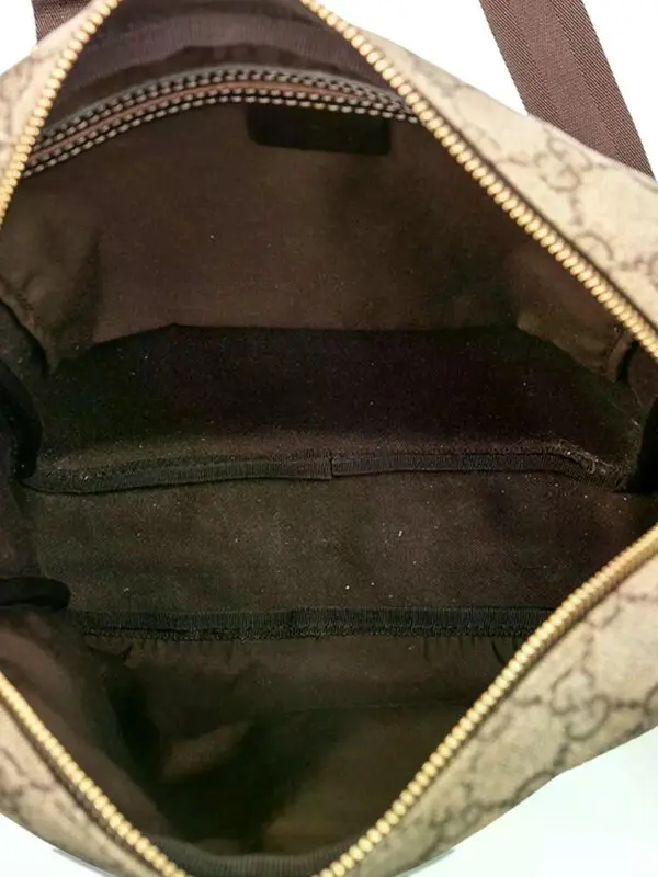 Gucci Gg Supreme Crossbody Bag