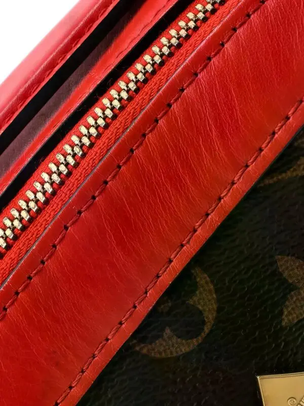 LOUIS VUITTON Saintonge Handbag Monogram Canvas With Leather Crossbody Bag - Red
