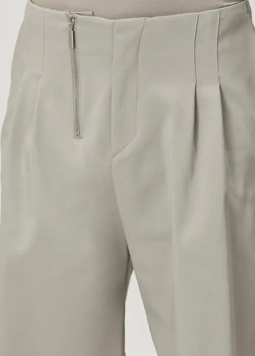 PCFG Cotton Woven Pleated Shorts With Zip Detail