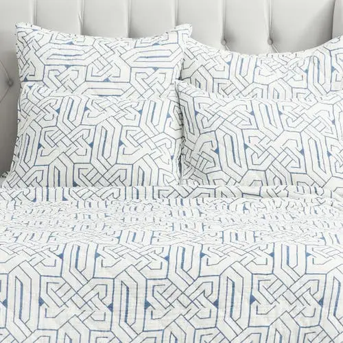 ELISABETH YORK Marlowe Storm Quilt