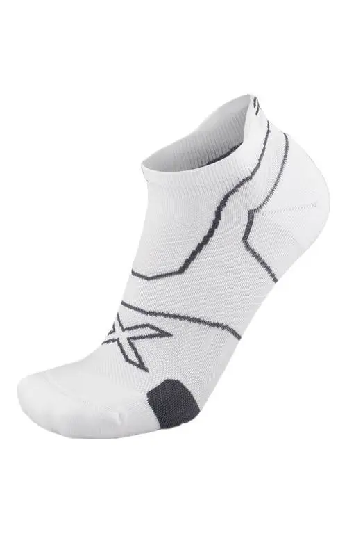 2xu Vectr Cushion No Show Socks - White/grey