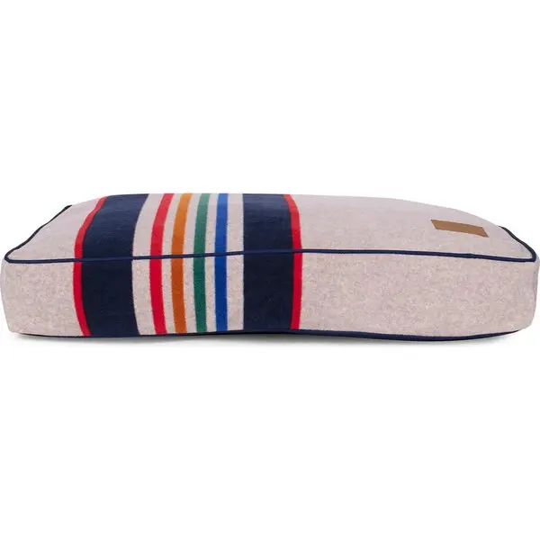 Pendleton National Park Napper Pet Bed - Yellowstone