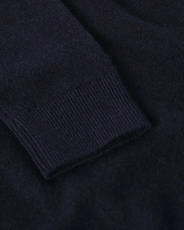 Johnstons Of Elgin Classic Cashmere Round Neck Jumper - Navy