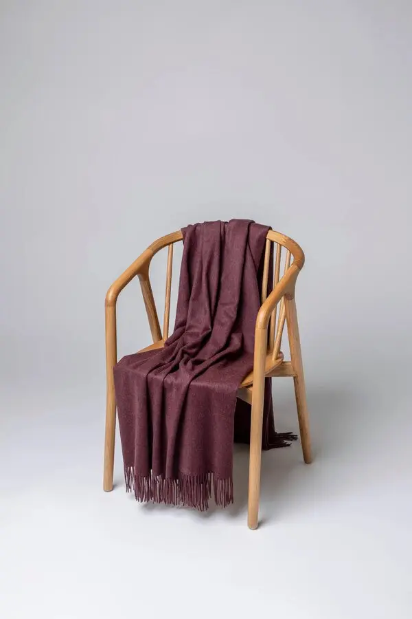 Johnstons Of Elgin Purple Cashmere Throw - Red