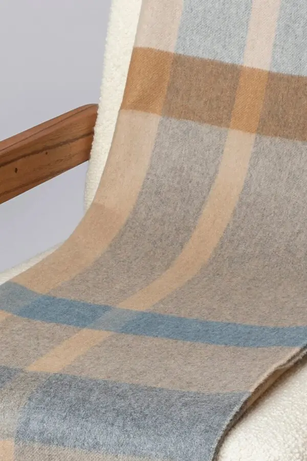 Johnstons Of Elgin Check Reversible Cashmere Throw In Birch - Grey