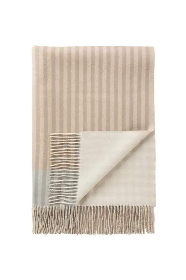 Johnstons Of Elgin Check Reversible Cashmere Throw In Heron - Natural