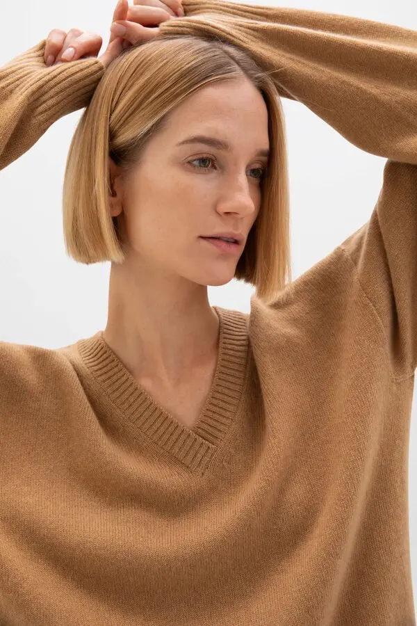 Johnstons Of Elgin Relaxed Fit Gauzy Cashmere Jumper - Brown