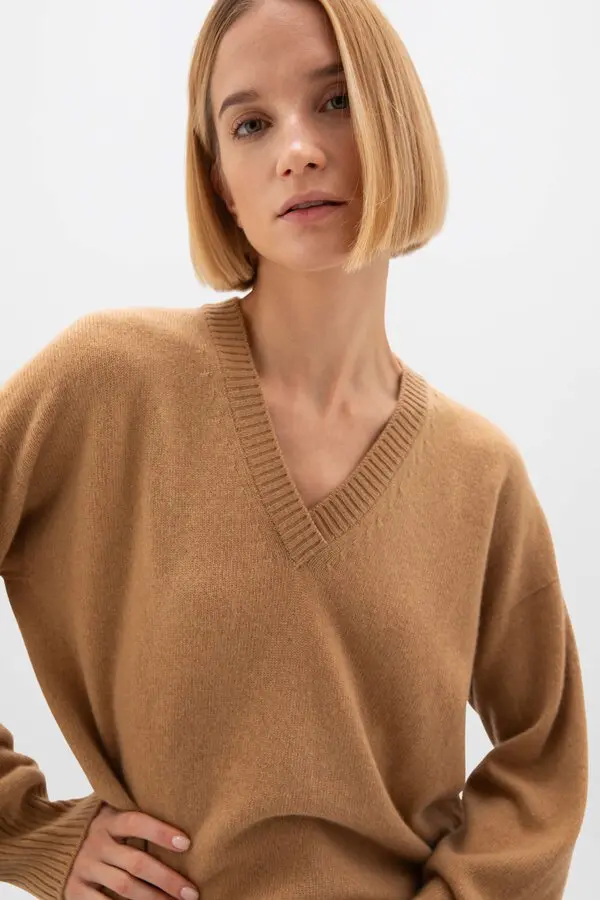 Johnstons Of Elgin Relaxed Fit Gauzy Cashmere Jumper