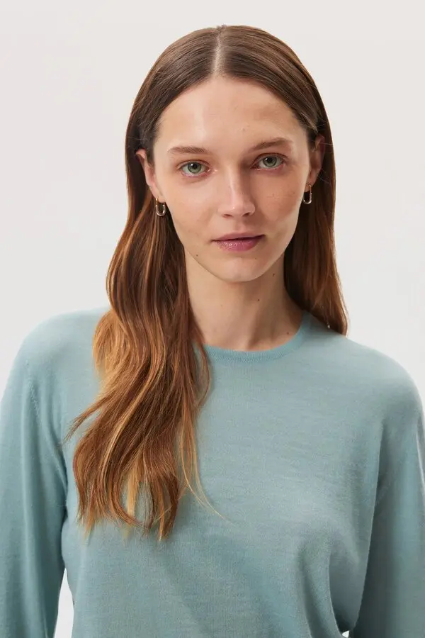 Johnstons Of Elgin Superfine Cashmere Lightweight Jumper