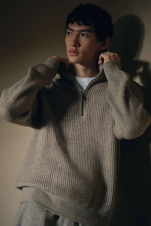 Johnstons Of Elgin Ribbed Cashmere Zip Neck Jumper