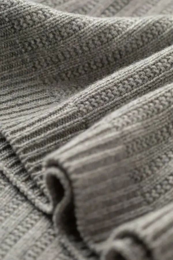 Johnstons Of Elgin Texture Knitted Light Cashmere Throw