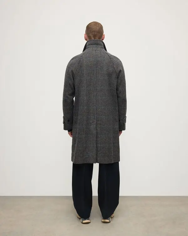 Johnstons Of Elgin The Balmacaan Coat