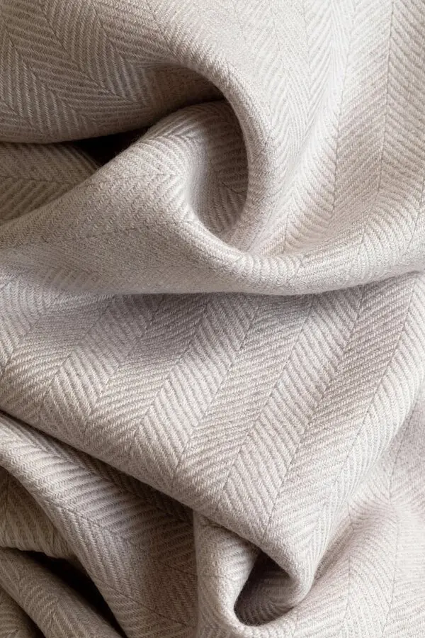 Johnstons Of Elgin Herringbone Merino Bed Throw In Silver Birch
