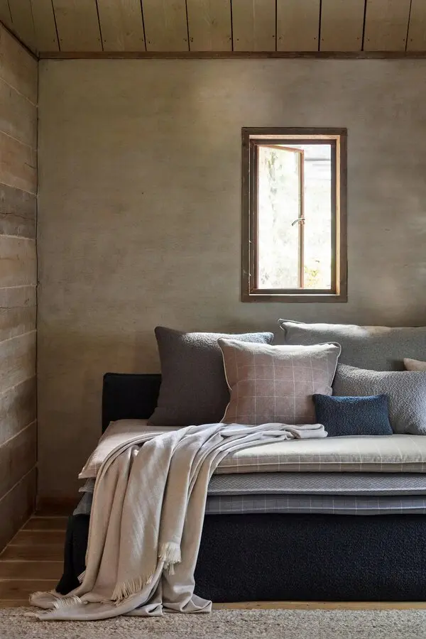 Johnstons Of Elgin Herringbone Merino Bed Throw In Silver Birch