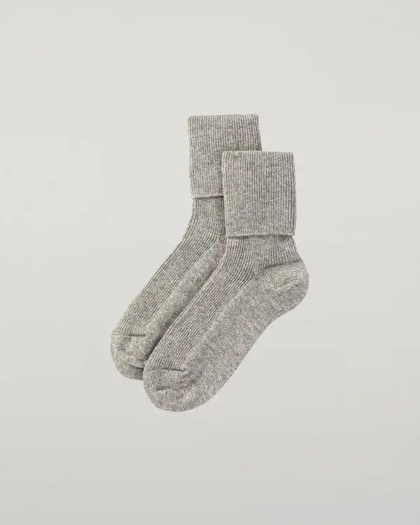 Johnstons Of Elgin Light Cashmere Ankle Socks - Grey