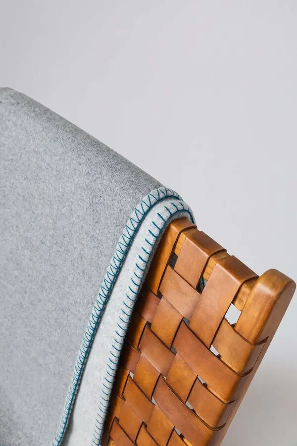 Johnstons Of Elgin Reversible Blanket Stitched Throw In Silver
