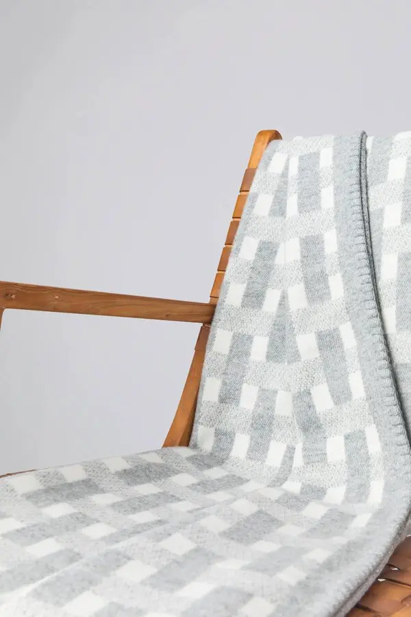 Johnstons Of Elgin Blanket Stitched Basketweave Throw In Light
