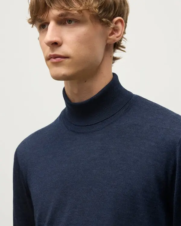 Johnstons Of Elgin Fin Cashmere Roll Neck Jumper - Navy