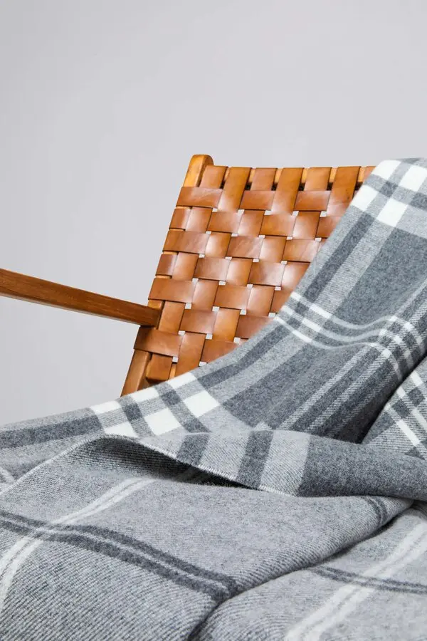 Johnstons Of Elgin Double Face Lambswool Throw In & White Check