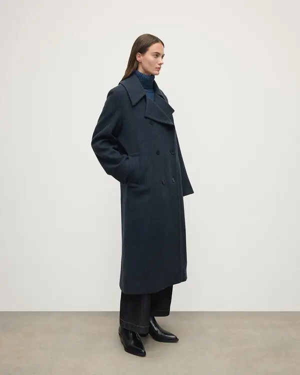 Johnstons Of Elgin The Great Coat