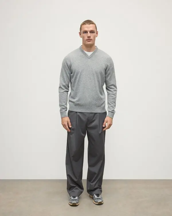 Johnstons Of Elgin Rory Light Classic Cashmere V-neck Jumper