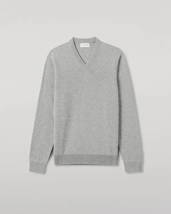 Johnstons Of Elgin Rory Light Classic Cashmere V-neck Jumper
