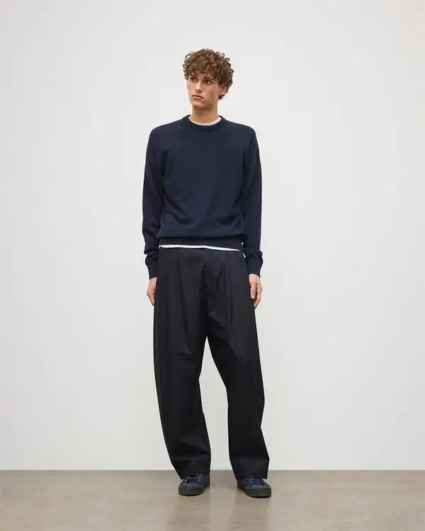 Johnstons Of Elgin Cashmere Crew Neck Jumper - Navy