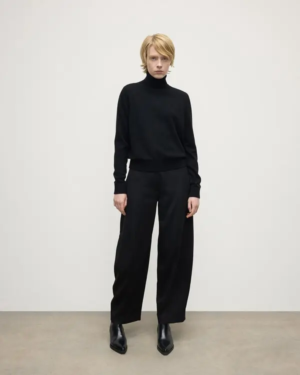 Johnstons Of Elgin Classic Cashmere Roll Neck Jumper - Black