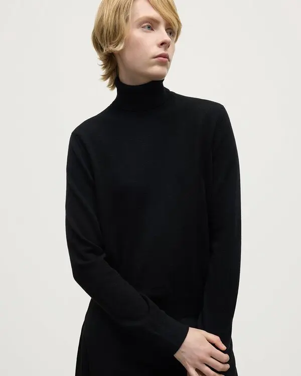Johnstons Of Elgin Classic Cashmere Roll Neck Jumper - Black