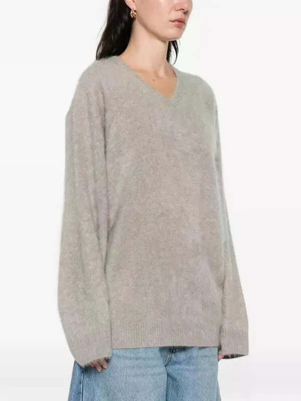 Soft Goat Brushed V-neck Sweater