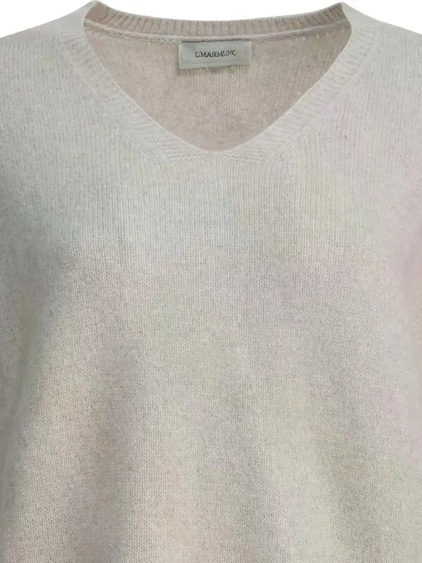 UMARMUNG V-neck Jumper