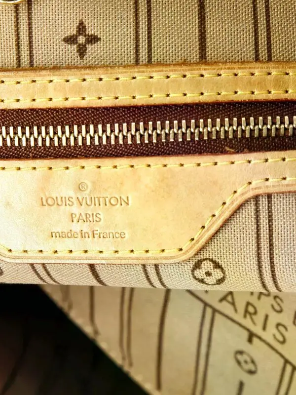 LOUIS VUITTON Neverfull Monogram Canvas Mm Tote Bag - Brown