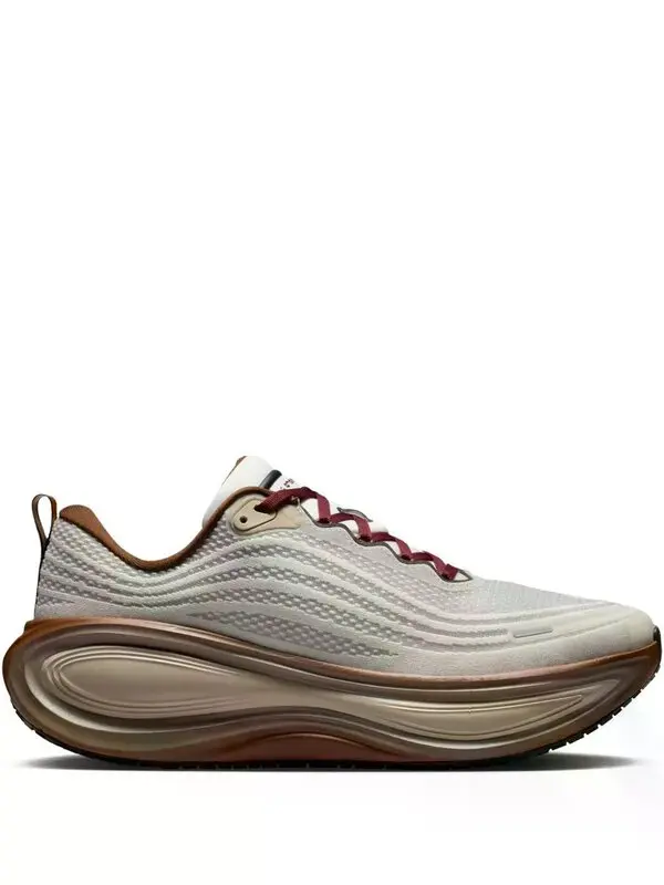 Nike Vomero Plus Low-top Sneakers - Neutrals