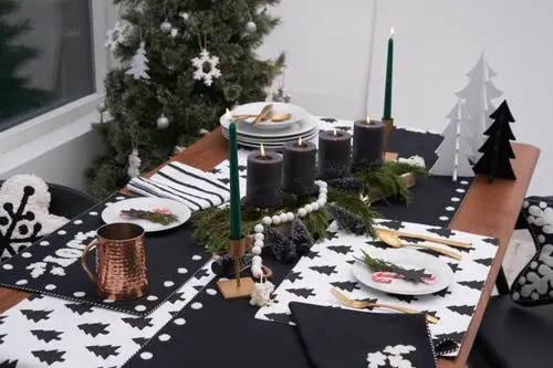 Carol & Frank Nordic Joy Onyx Placemats Set Of 4