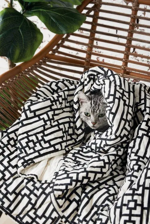 CAROL & FRANK Naya Pet Quilt