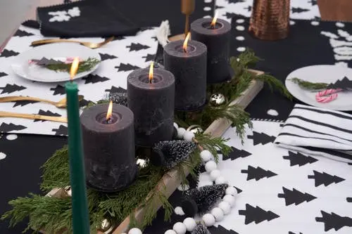 CAROL & FRANK Bottle Brush Garland