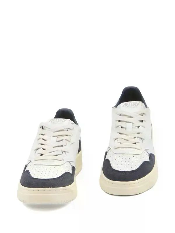 AUTRY 35mm Medalist Perforated Sneakers - White