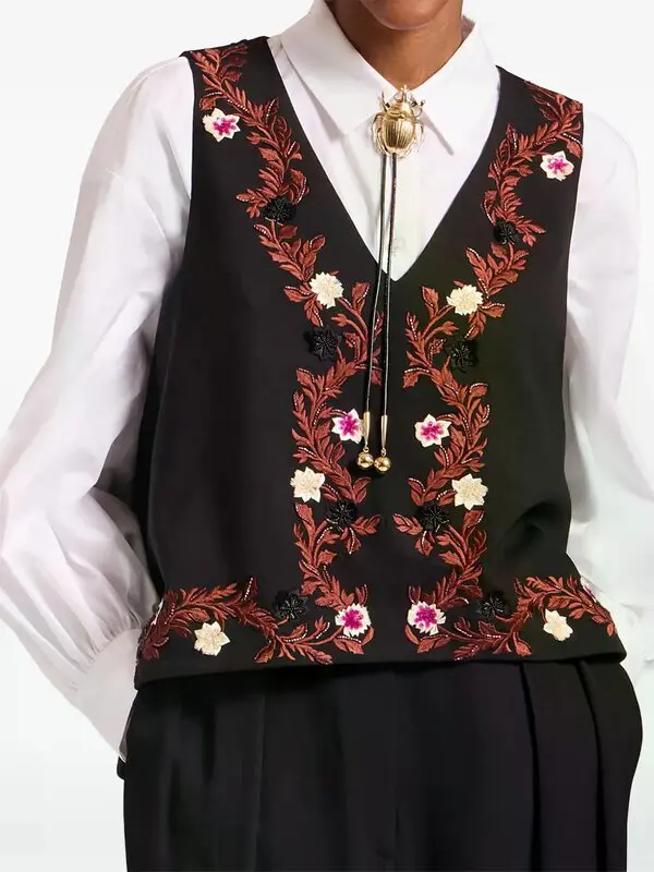 La DoubleJ Scala Floral V-neck Top