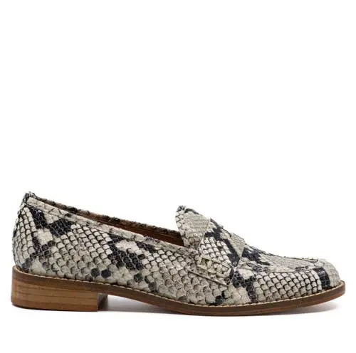 ANDREA GOMEZ Camila Leather Loafer
